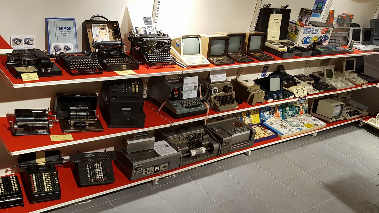 MUSEE DE L'AUDIOVISUEL ET DE LA COMMUNICATION, MONTVAL-SUR-LOIR, Musée ...